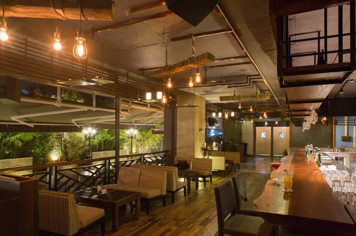 Sidewalk The Garden Bar in Marathahalli, Bangalore | Bar and Pub ...