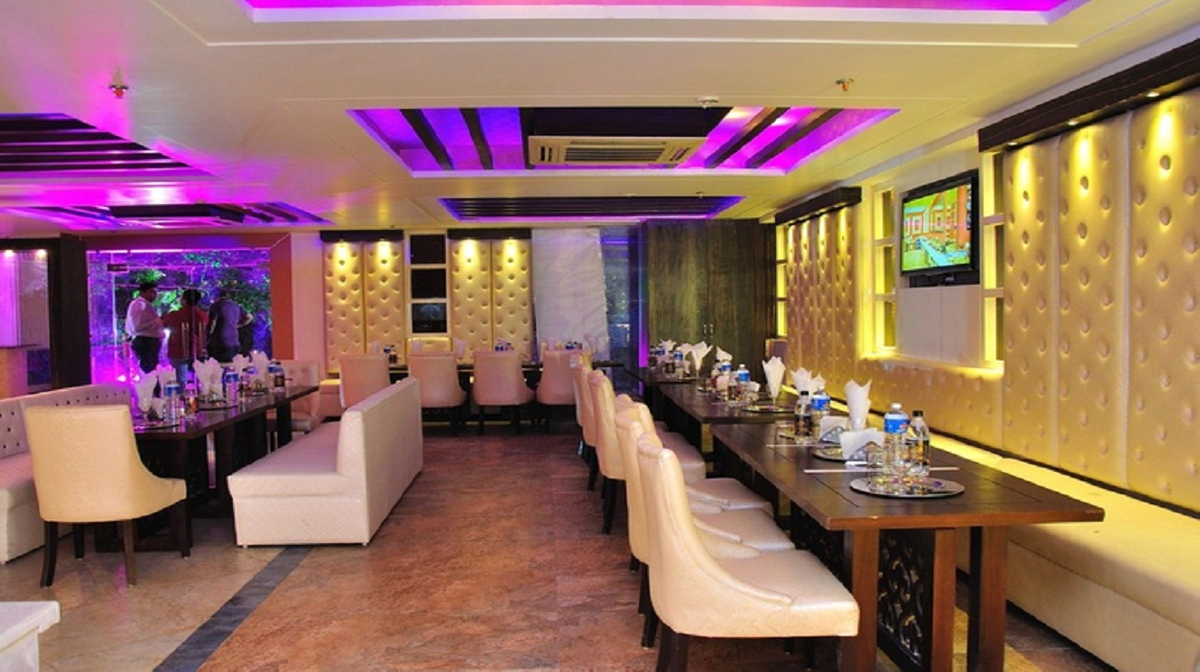 Photos / Pictures of 24 Carat Platinum, Moti Nagar, Delhi - VenueMonk