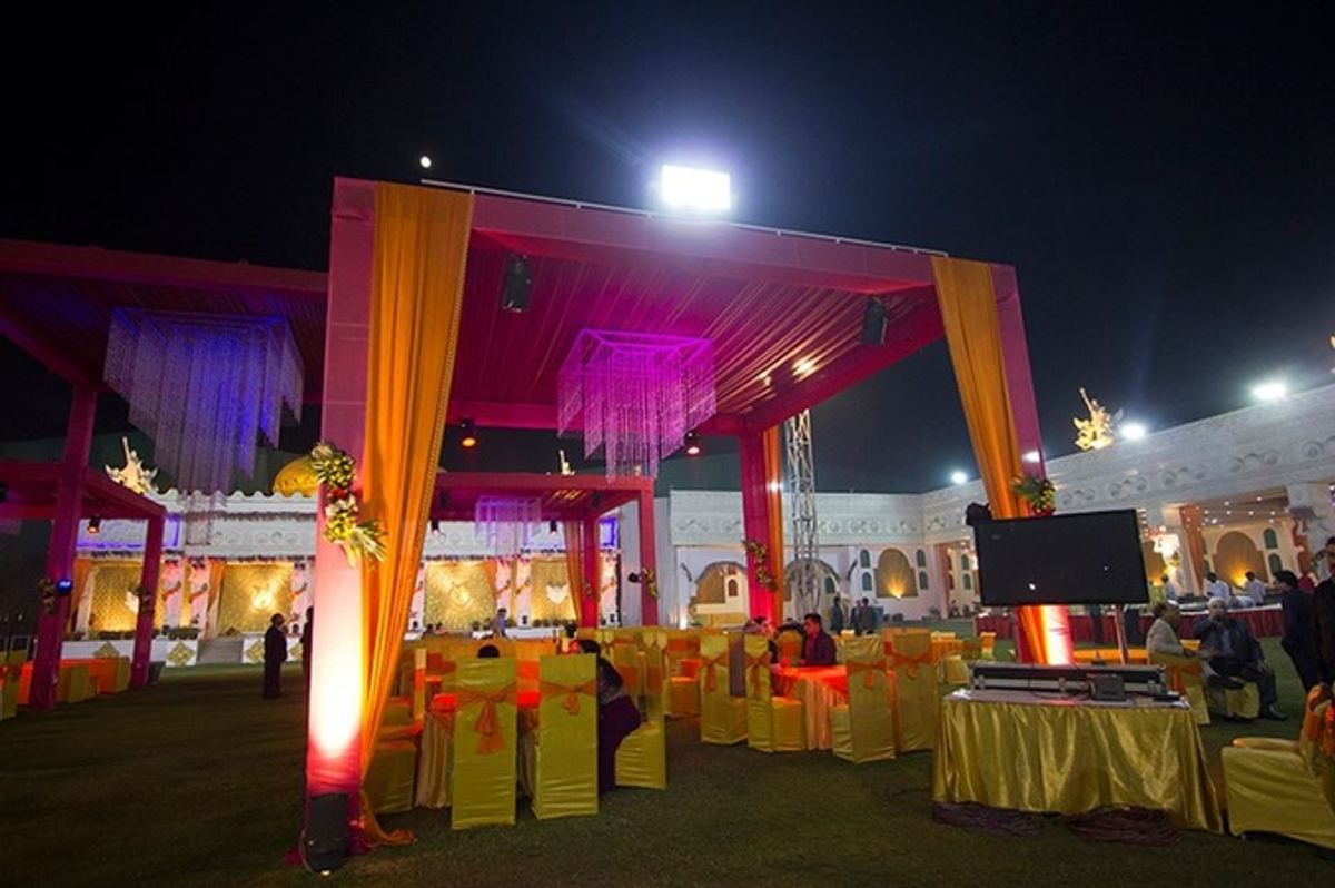 Amantran Party Lawn in GT Karnal Road, Delhi | Banquet With Lawn ...