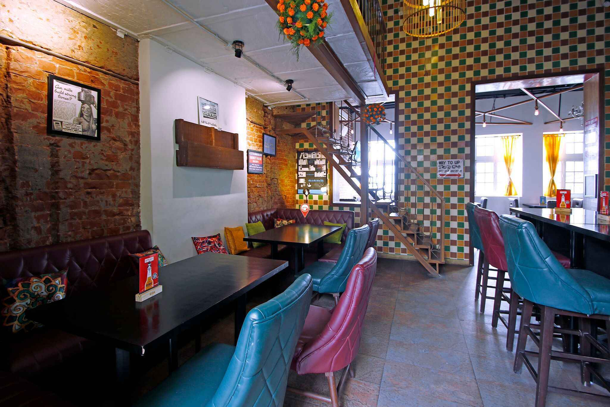 Cafe Immigrant in Connaught Place, Delhi | Bar and Pub - VenueMonk