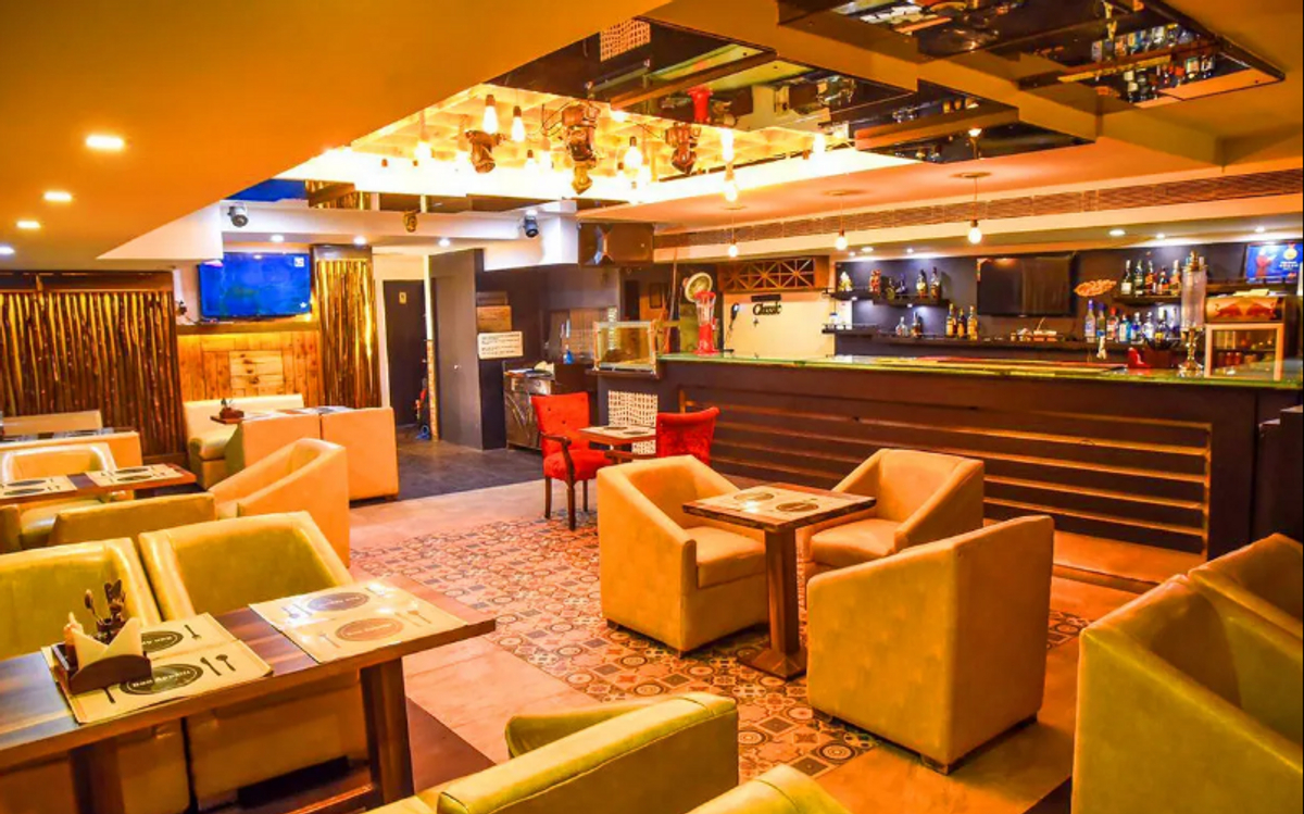 High Street Kitchen And Bar in Vasant Vihar, Delhi | Bar and Pub ...