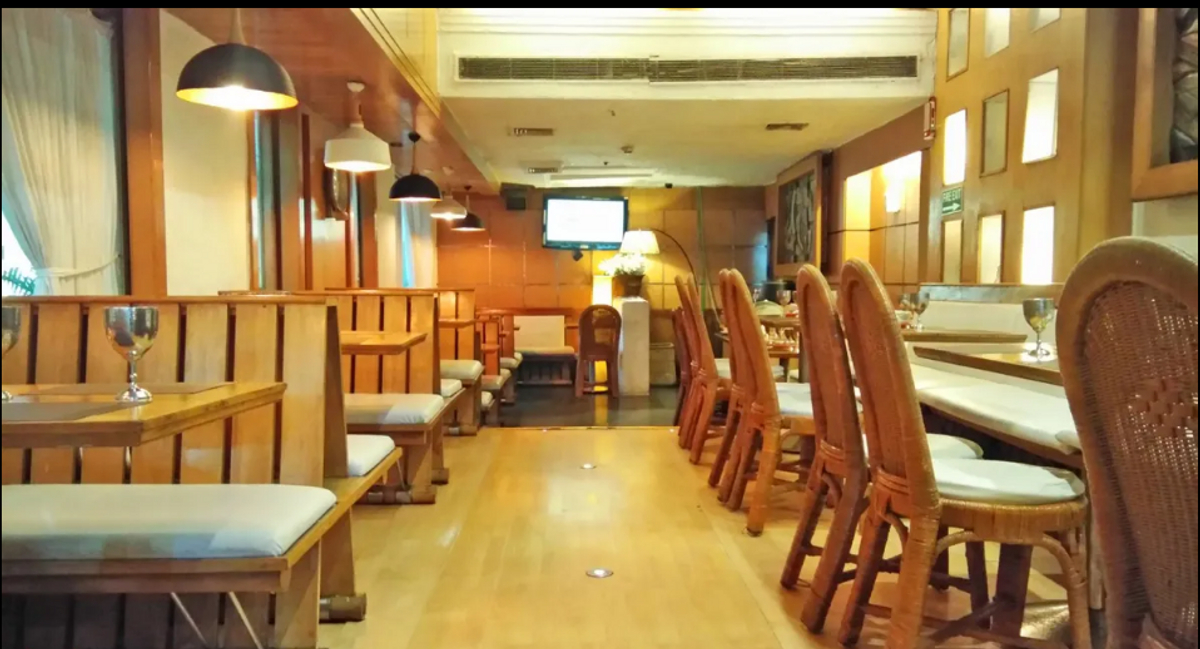 Moets Coco Palm in MG Road, Gurgaon | Restaurant - VenueMonk