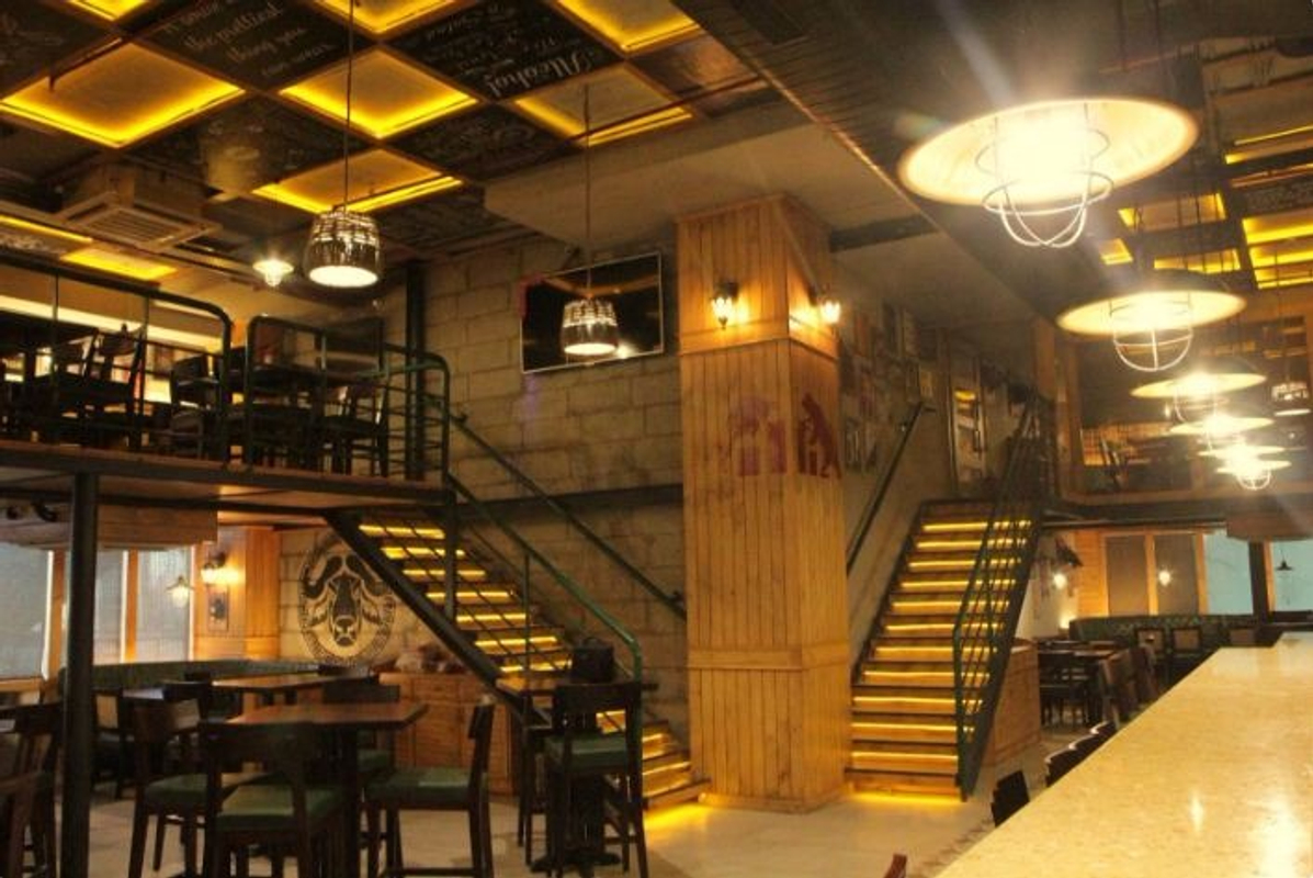 Vapour Bar Exchange in Golf Course Road, Gurgaon | Bar and Pub - VenueMonk