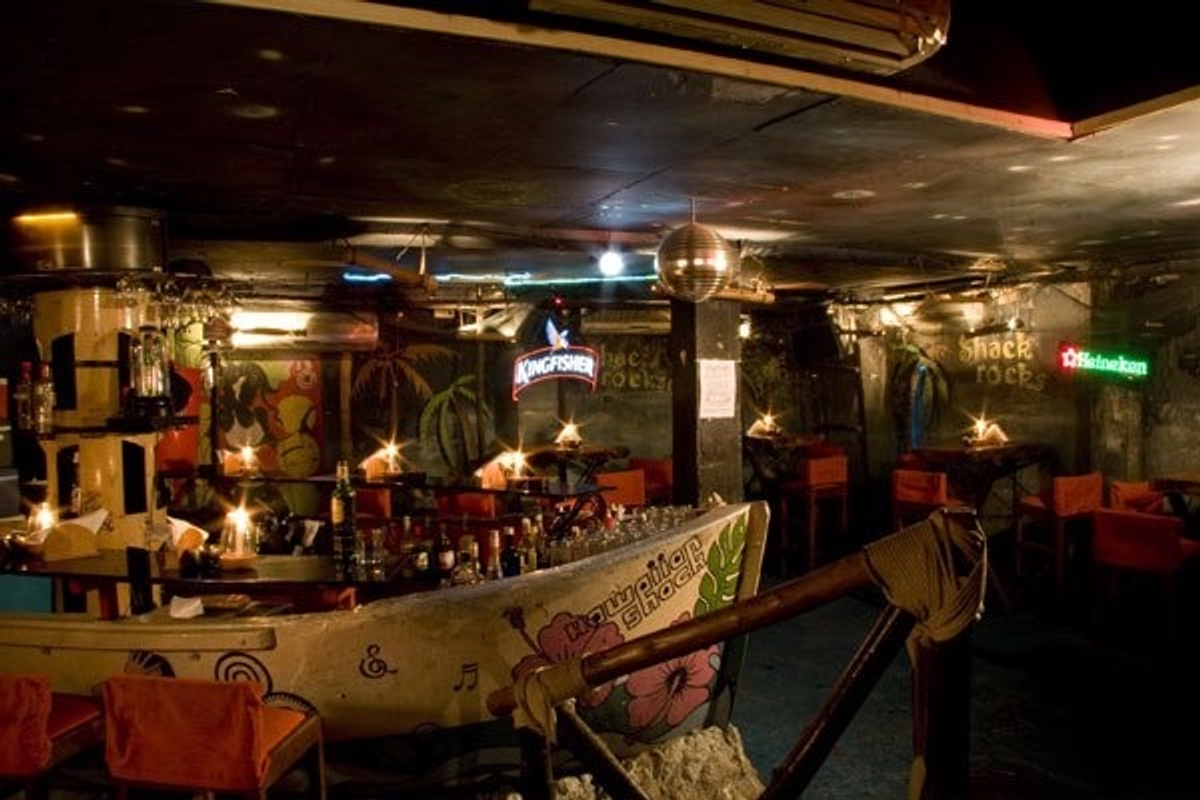 Photos / Pictures of Hawaiian Shack, Bandra West, Mumbai - VenueMonk
