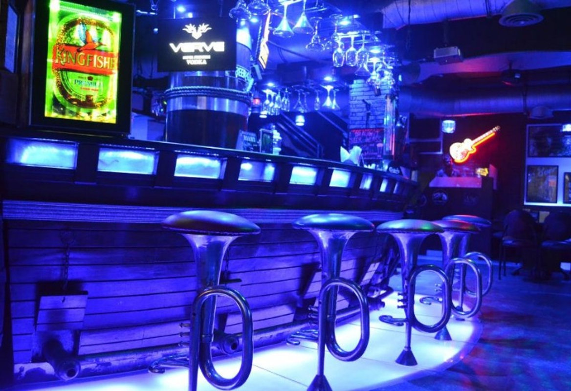 Blue Club & Lounge in Sector 18, Noida | Bar and Pub - VenueMonk