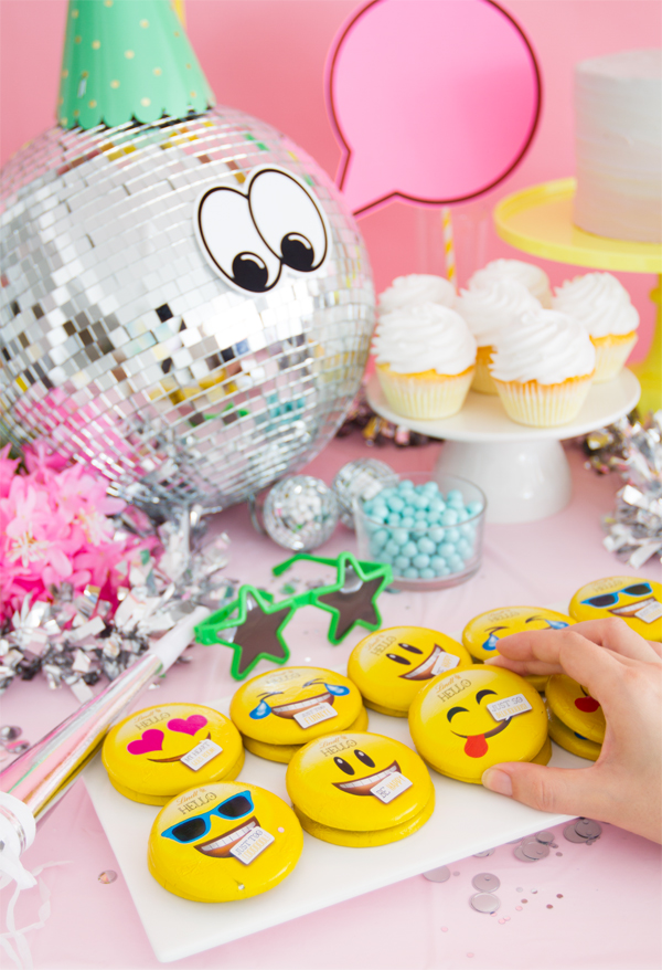 Emoji Party Centerpieces